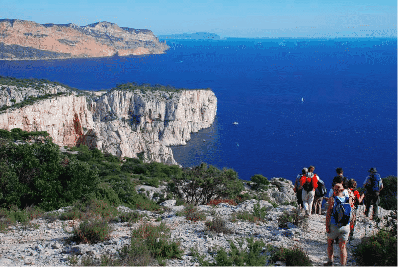 Hiking in the Calanques of Marseille. 6-day trip. UIMLA leader