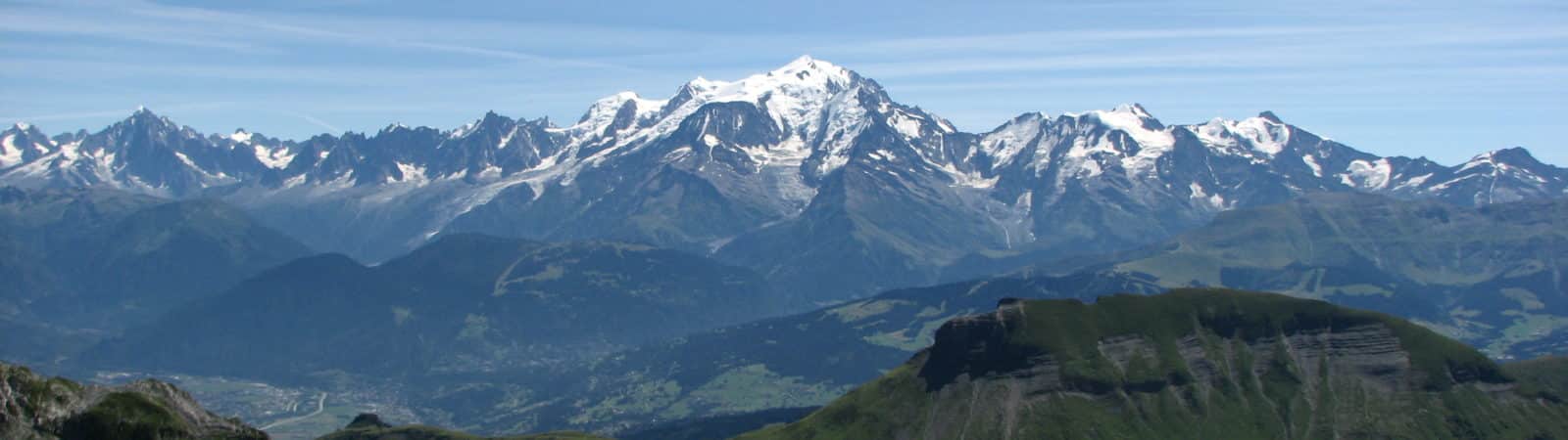 Mont Blanc 10-day guided hiking tour. 10-day trip. UIMLA leader