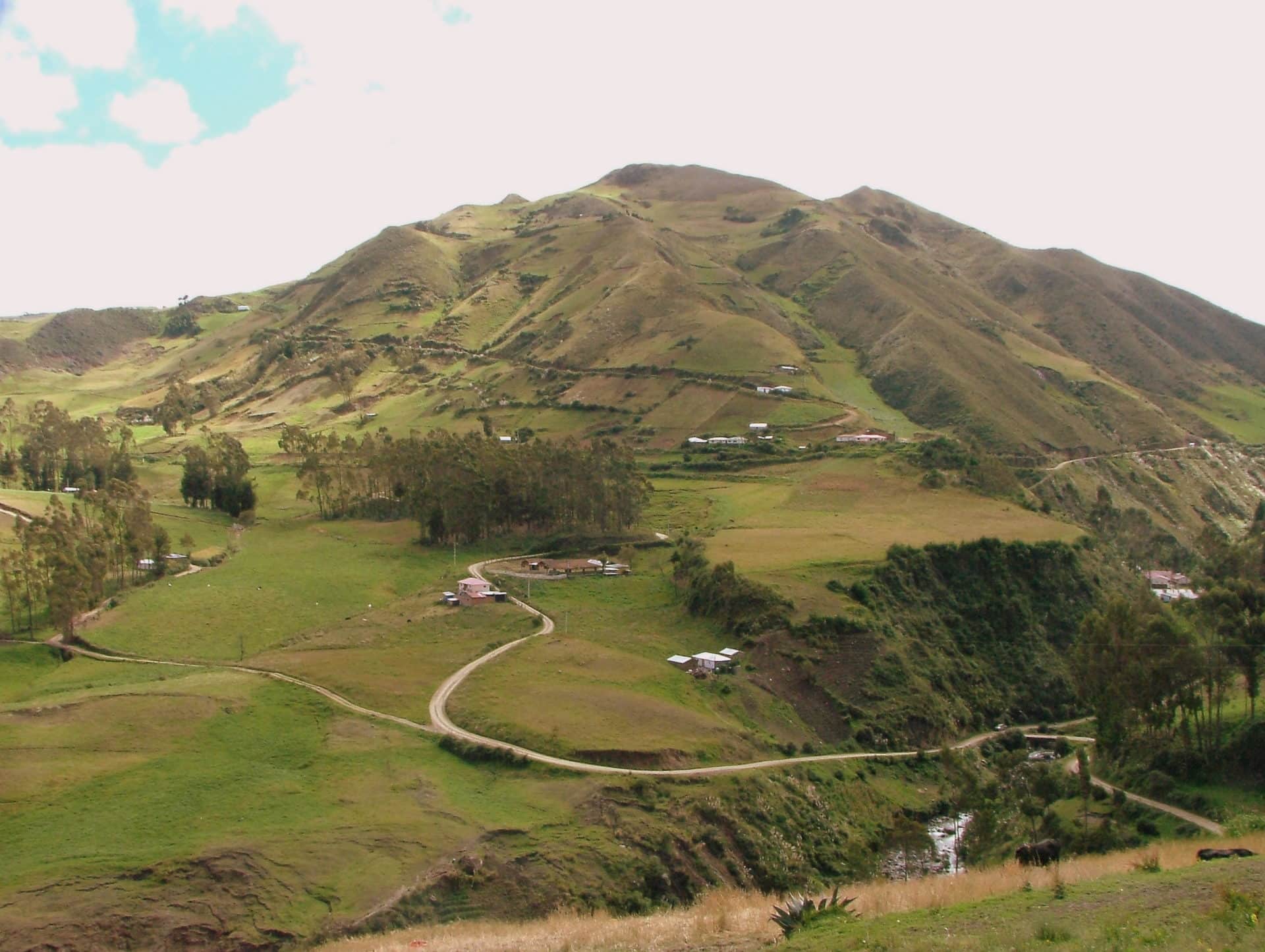 Inca Trail to Ingapirca Ruins. 4-day trip. ASEGUIM Alpine Guide leader