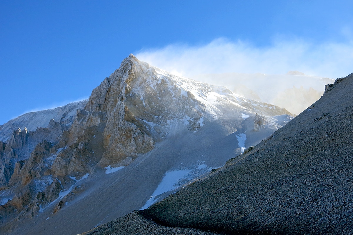 Ascent to Domuyo Volcano, Patagonia. 5-day trip. AAGM leader