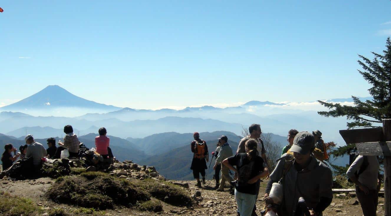 Guided hiking tour around Mount Fuji. Hiking trip. JMGA leader