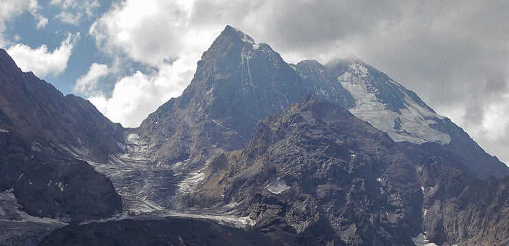 El Morado National Park guided hike. 1-day trip. IFMGA/UIAGM leader
