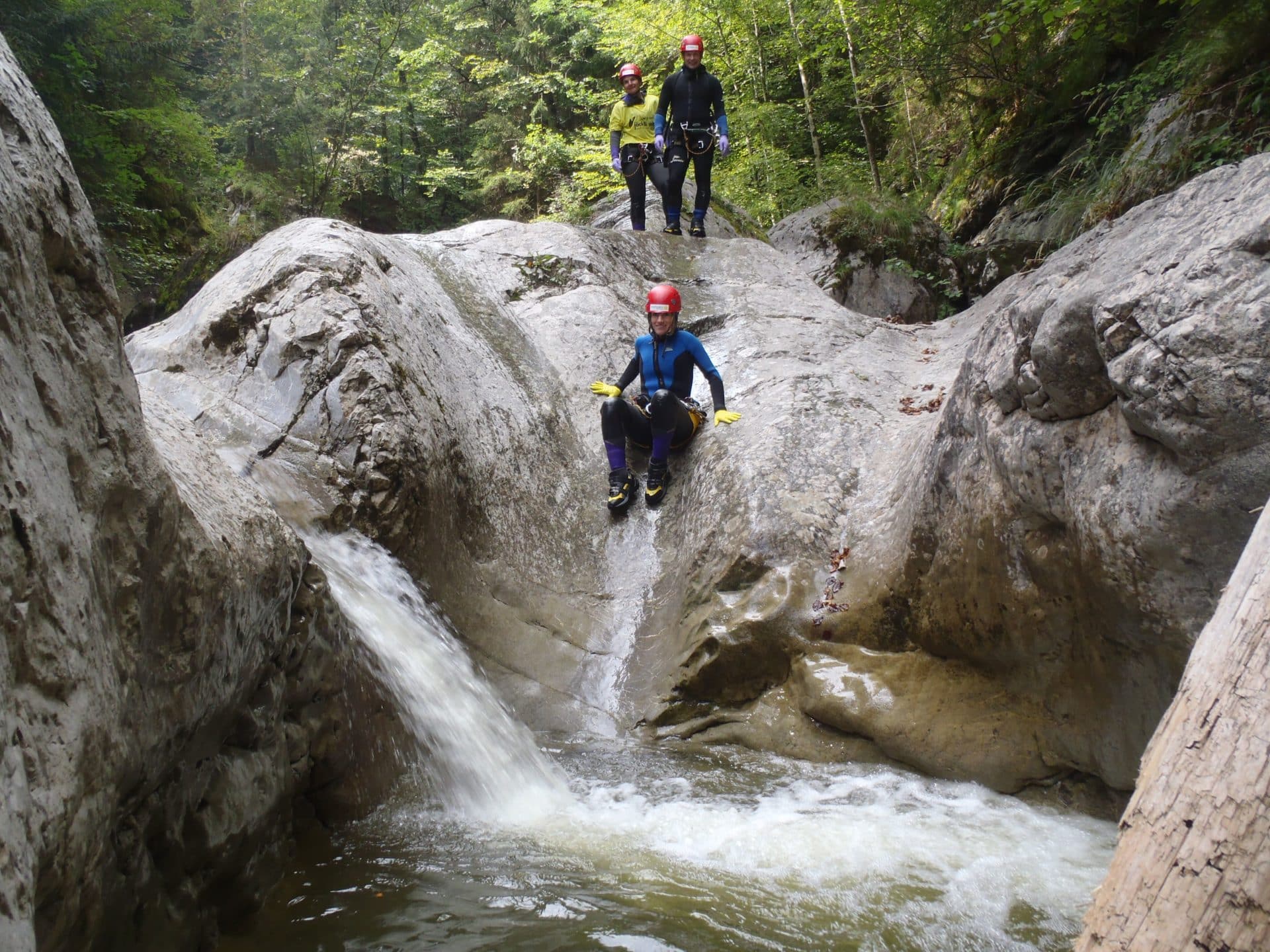 Chli Schliere (Interlaken) Guided Canyoning. 1-day trip. IFMGA leader
