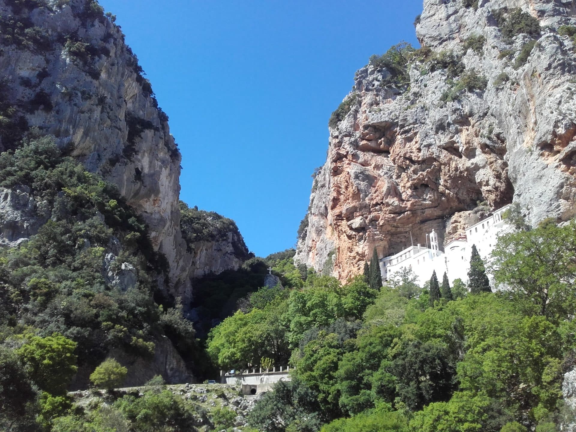 3-day sport climbing trip in Leonidio, Greece. 3-day trip. Certified guide