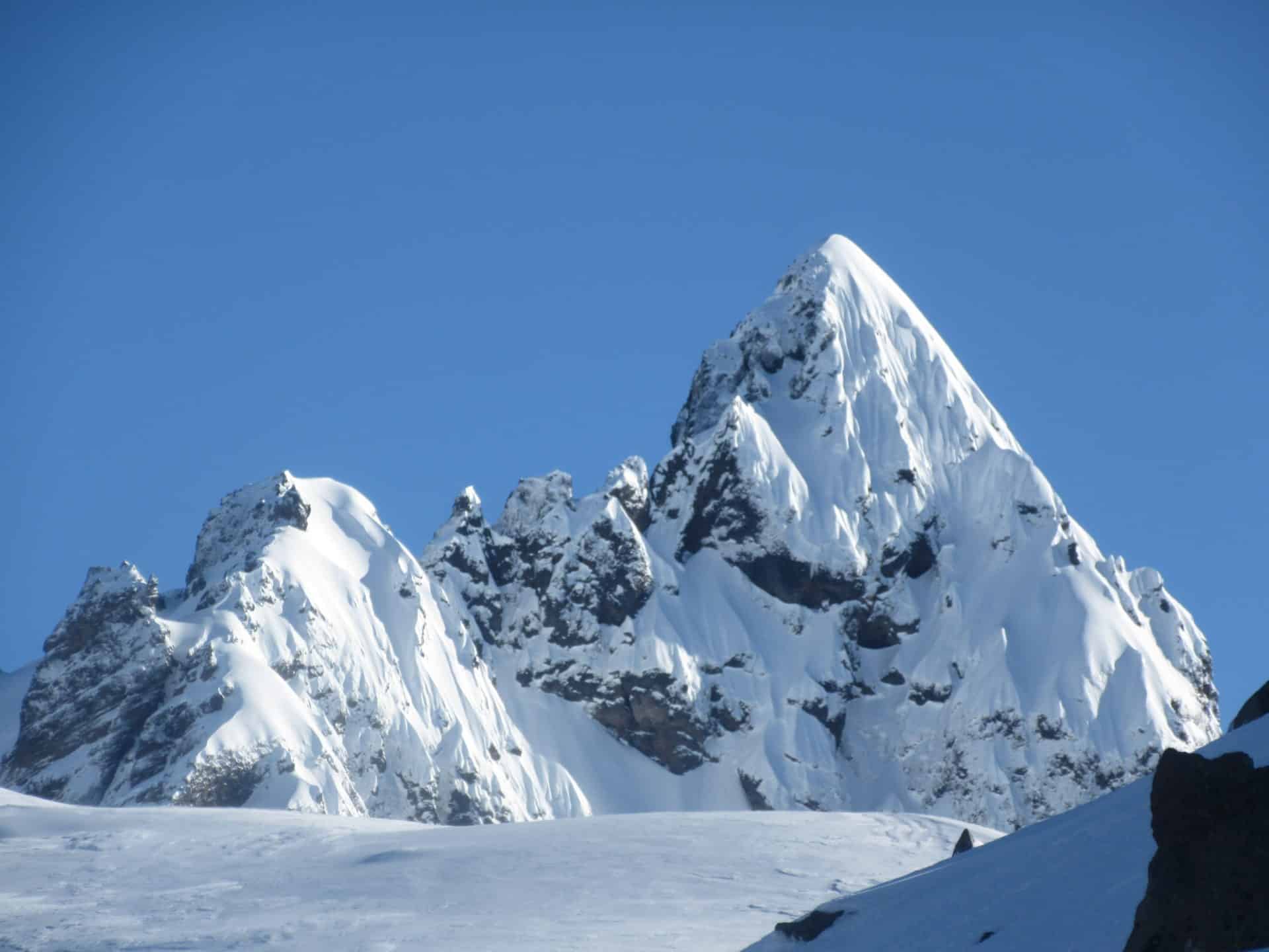 Guided climbing trip to Colmillo del Diablo Volcano. Mountaineering ...