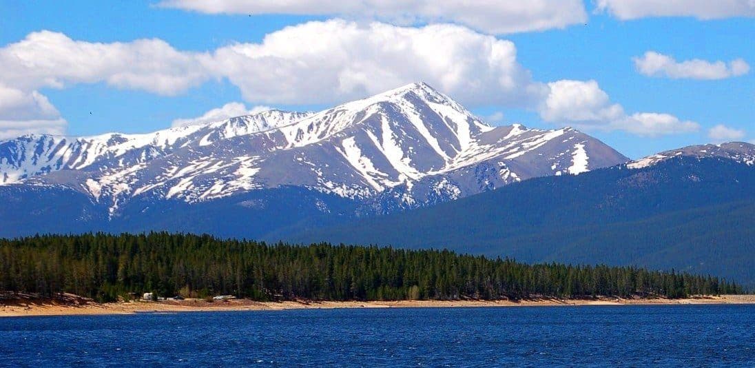 Climbing Mount Elbert in 1 day, Colorado. 1-day trip. Certified leader