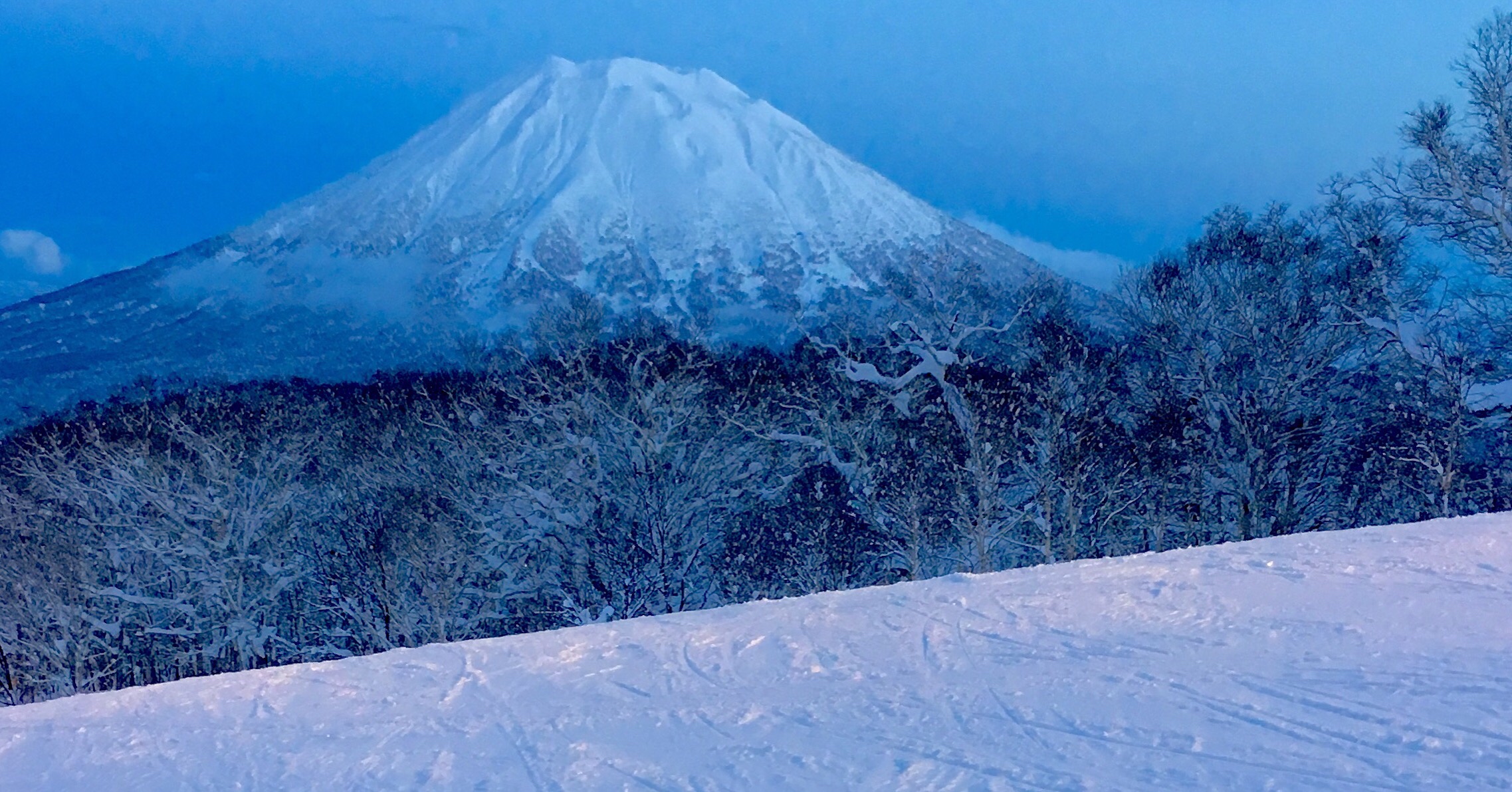 Backcountry Skiing and Ski Touring - Hokkaido. Off-piste skiing trips