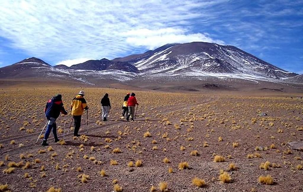 Mountain Climbing - Llullaillaco Volcano. Mountaineering trips and summits