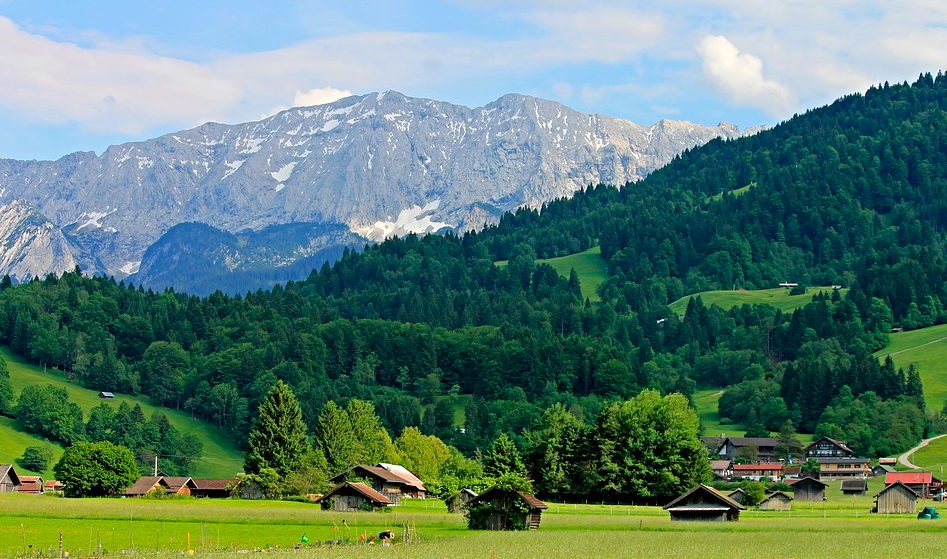 Hiking - German Alps. Trekking and Backpacking trips